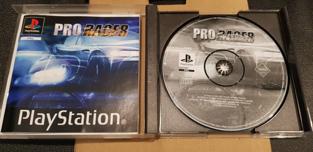 Pro racer ps1 .:. Grenier du Geek